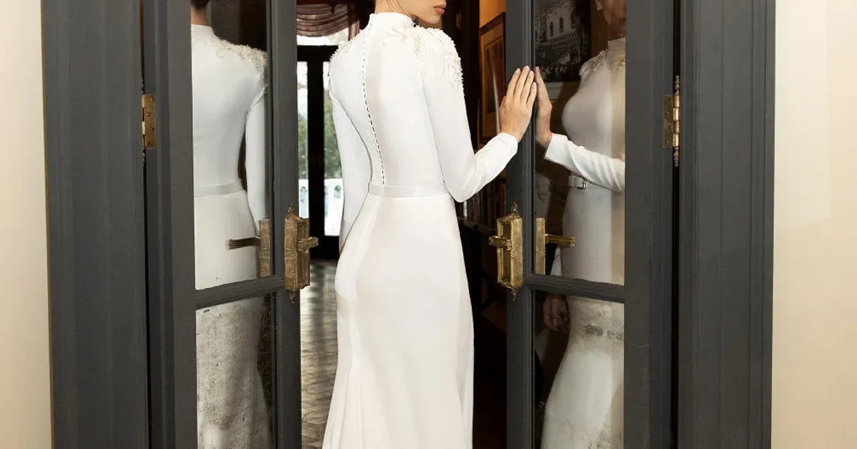 Closed Back Wedding Dresses Full-back Bridal Gowns - VQ