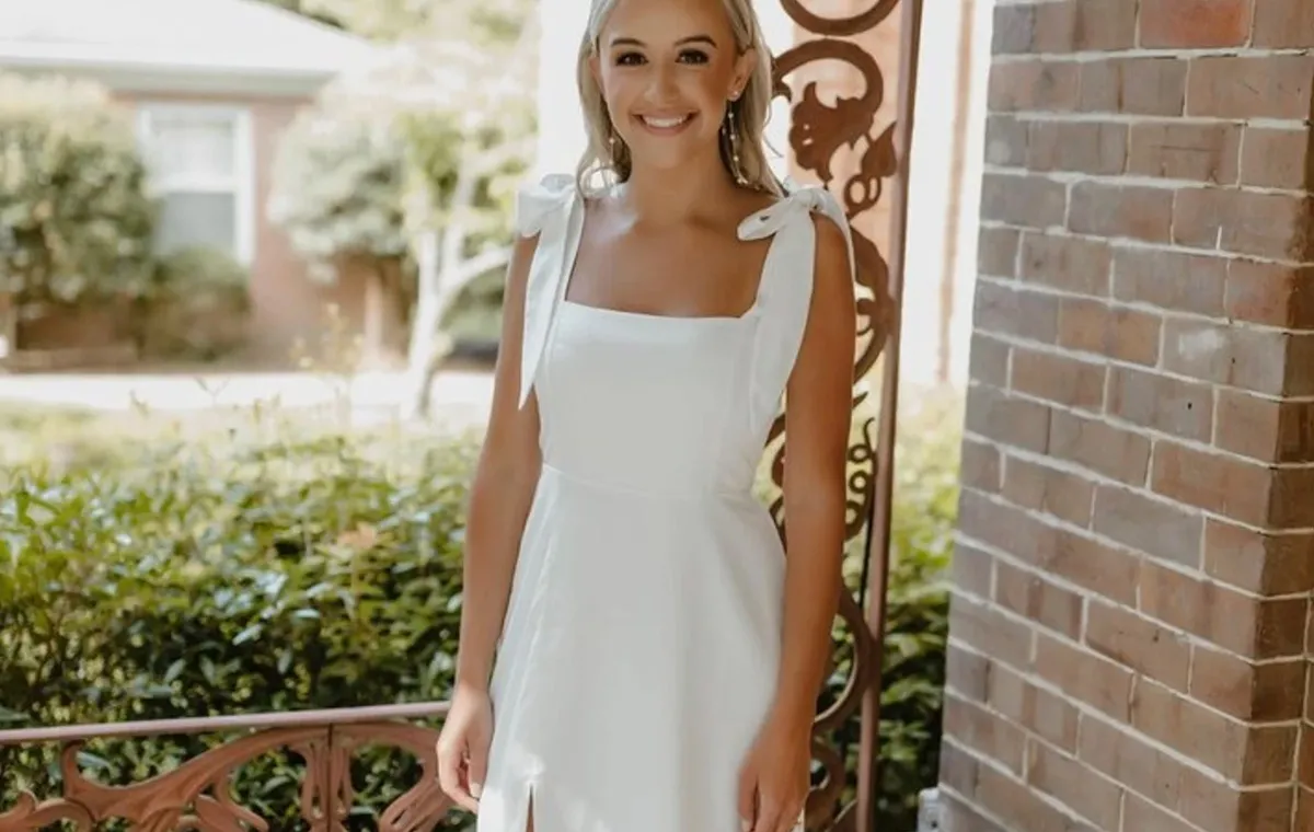 Reception Dresses Women’s Confident Reception Gowns - VQ