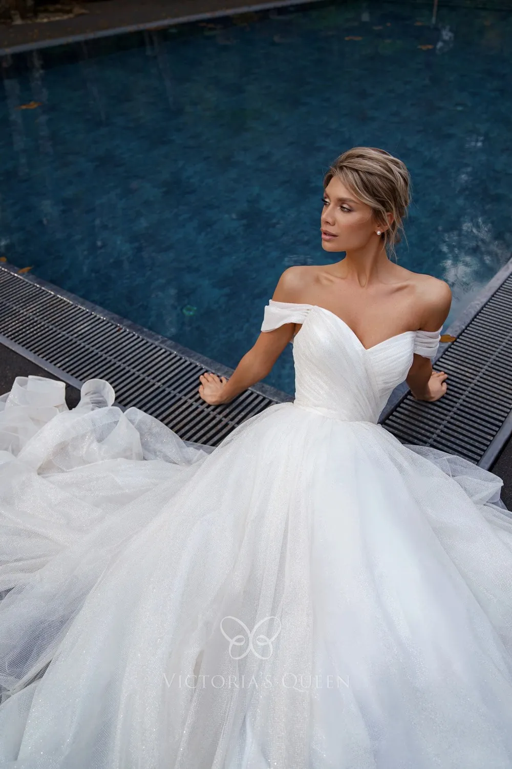 Sparkly Glitter Tulle Off-shoulder Modern Wedding Dress - VQ