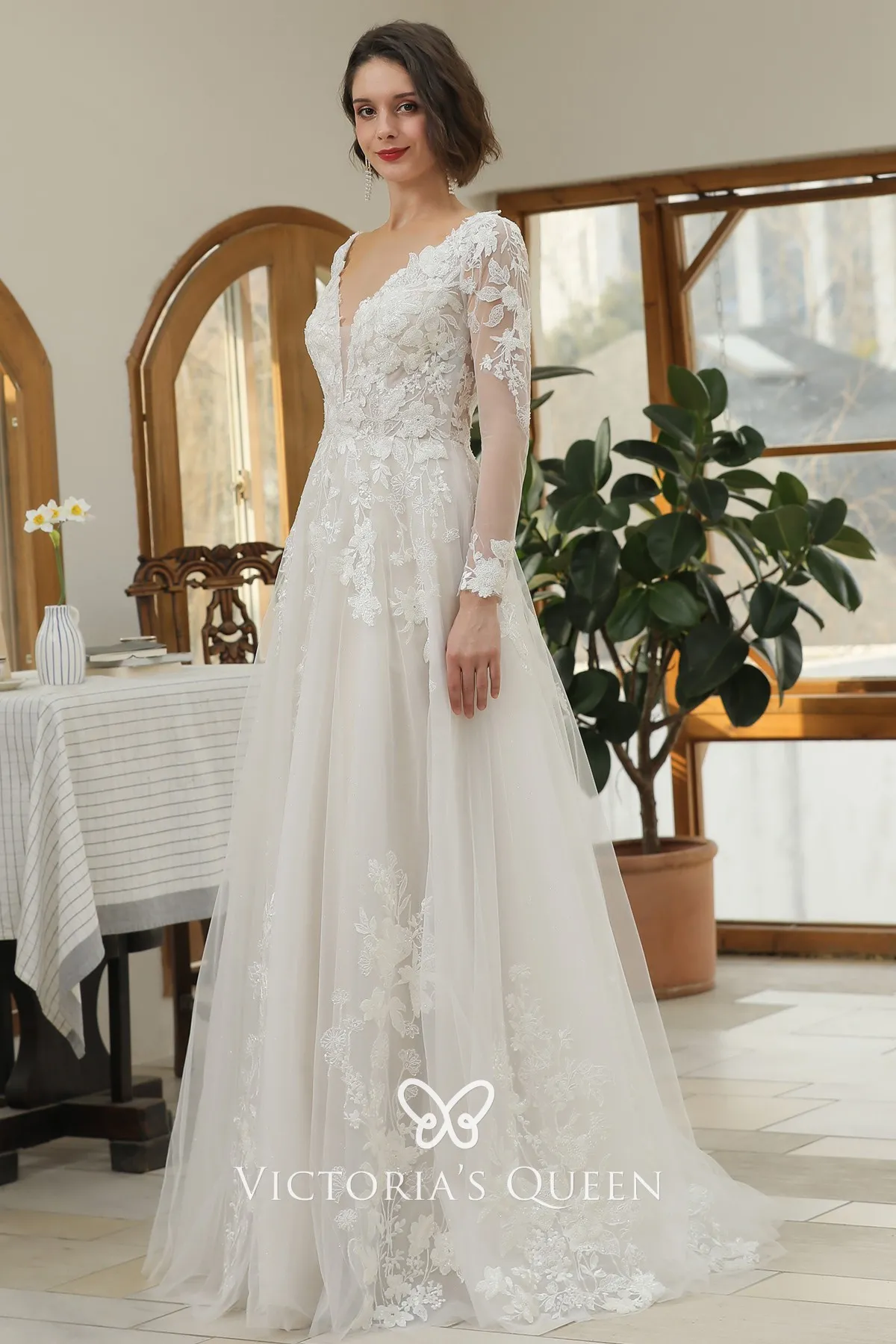 Romantic Floral Lace & Tulle Long Sleeves Wedding Dress - VQ