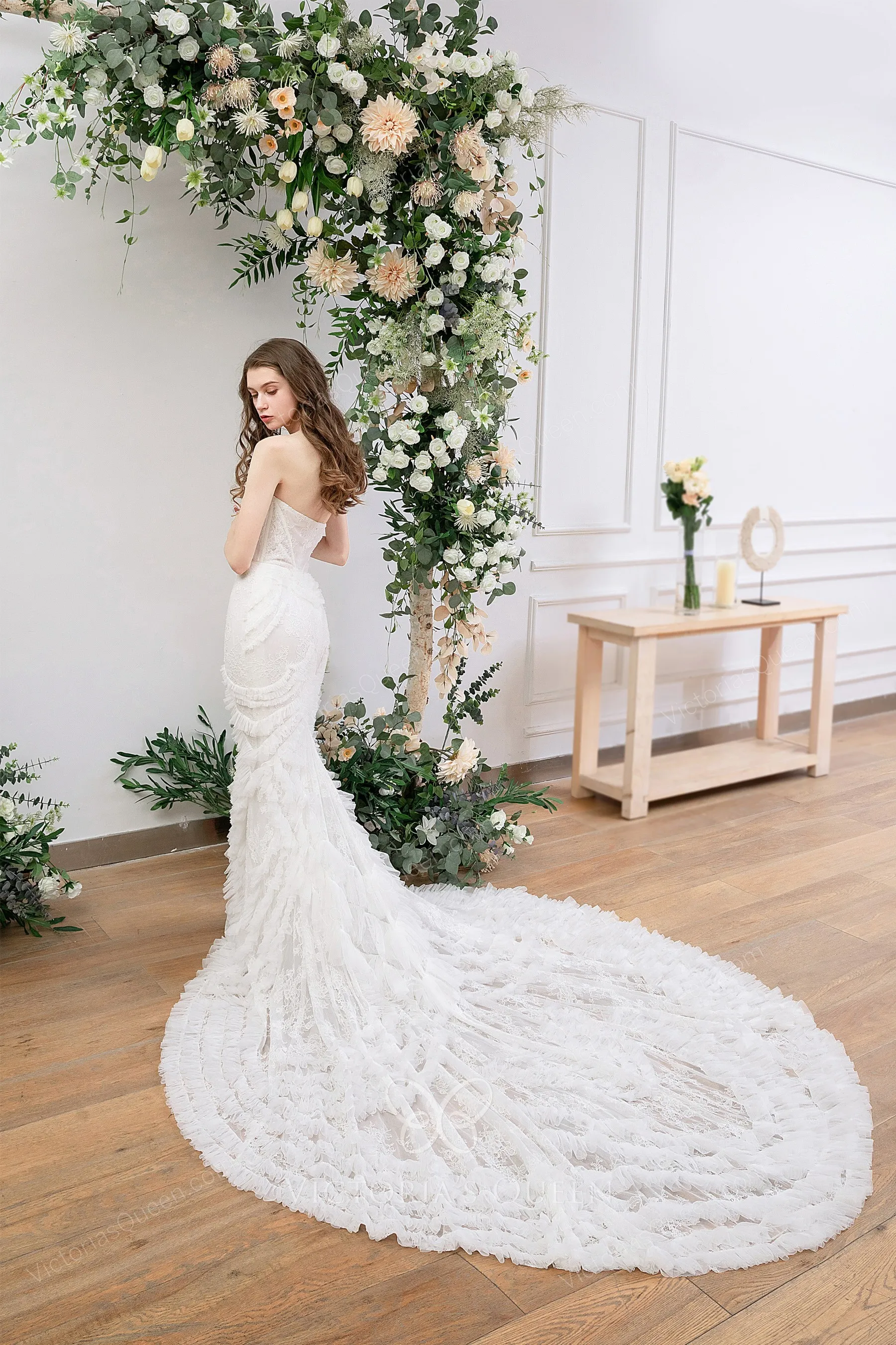Romantic Sweetheart Mermaid Ruffled Long Train Bridal Dress - VQ