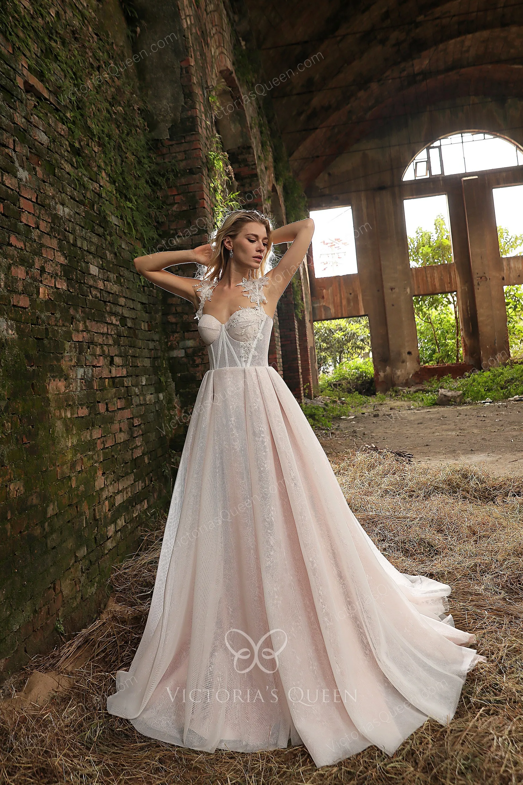 Romantic Lace Applique Strap Corset A line Pink Bridal Gown VQ Romantic Lace Applique Strap Corset A line Pink Bridal Gown VQ
